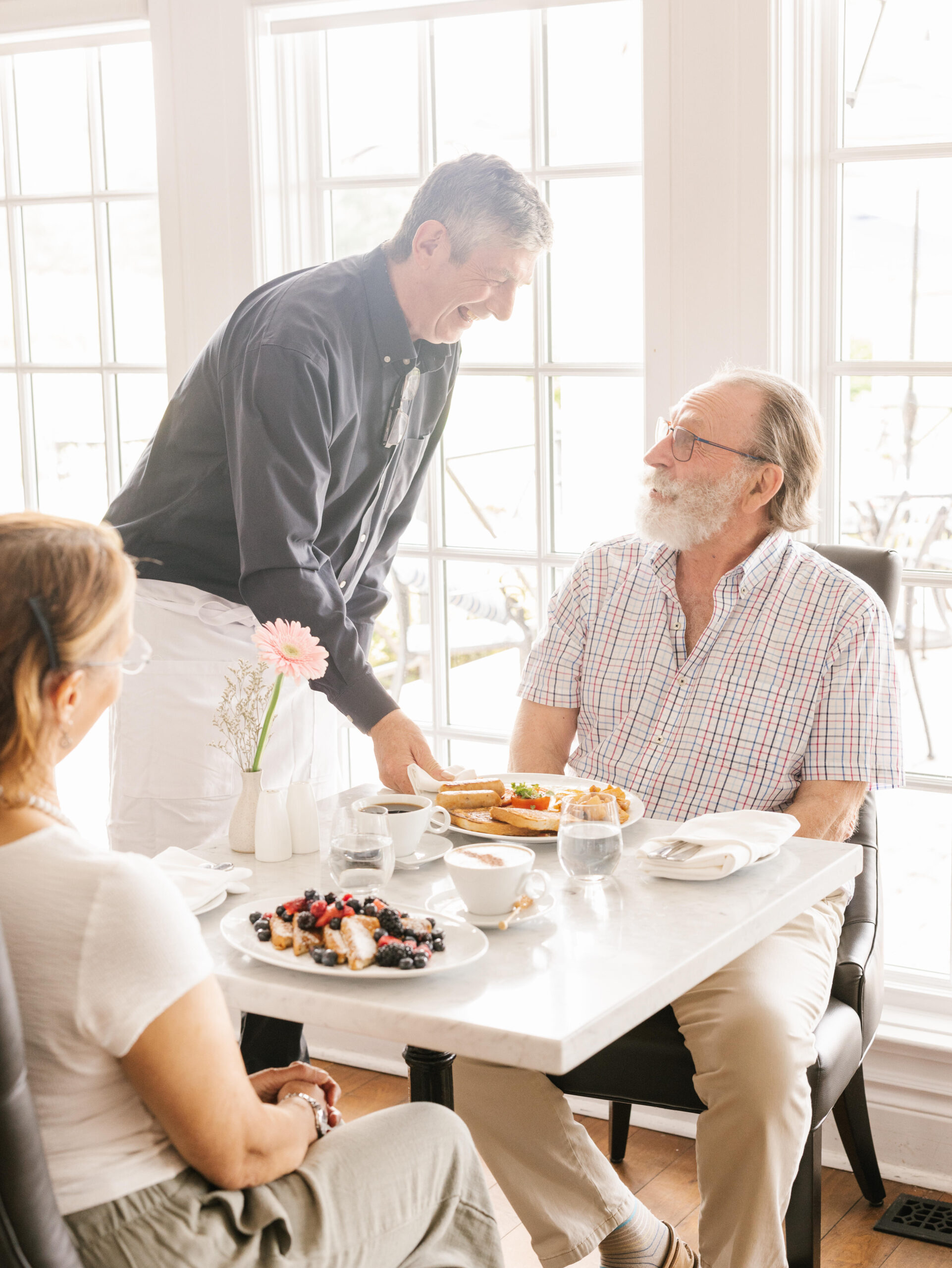 DINE | Oaklands Restaurant | Ansley Sparkling Terrace | Riverbend Inn ...